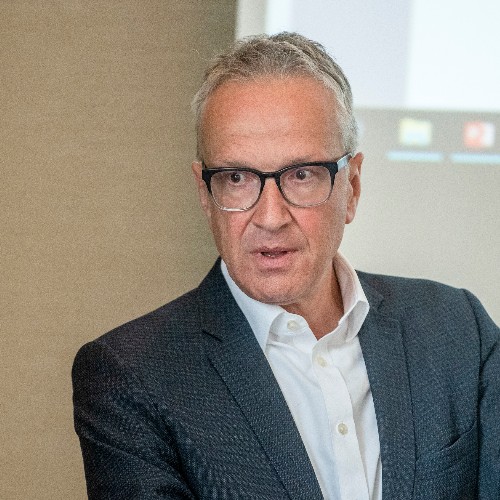 Dr. Alexander Madl – Re-think polymers & materials innovation